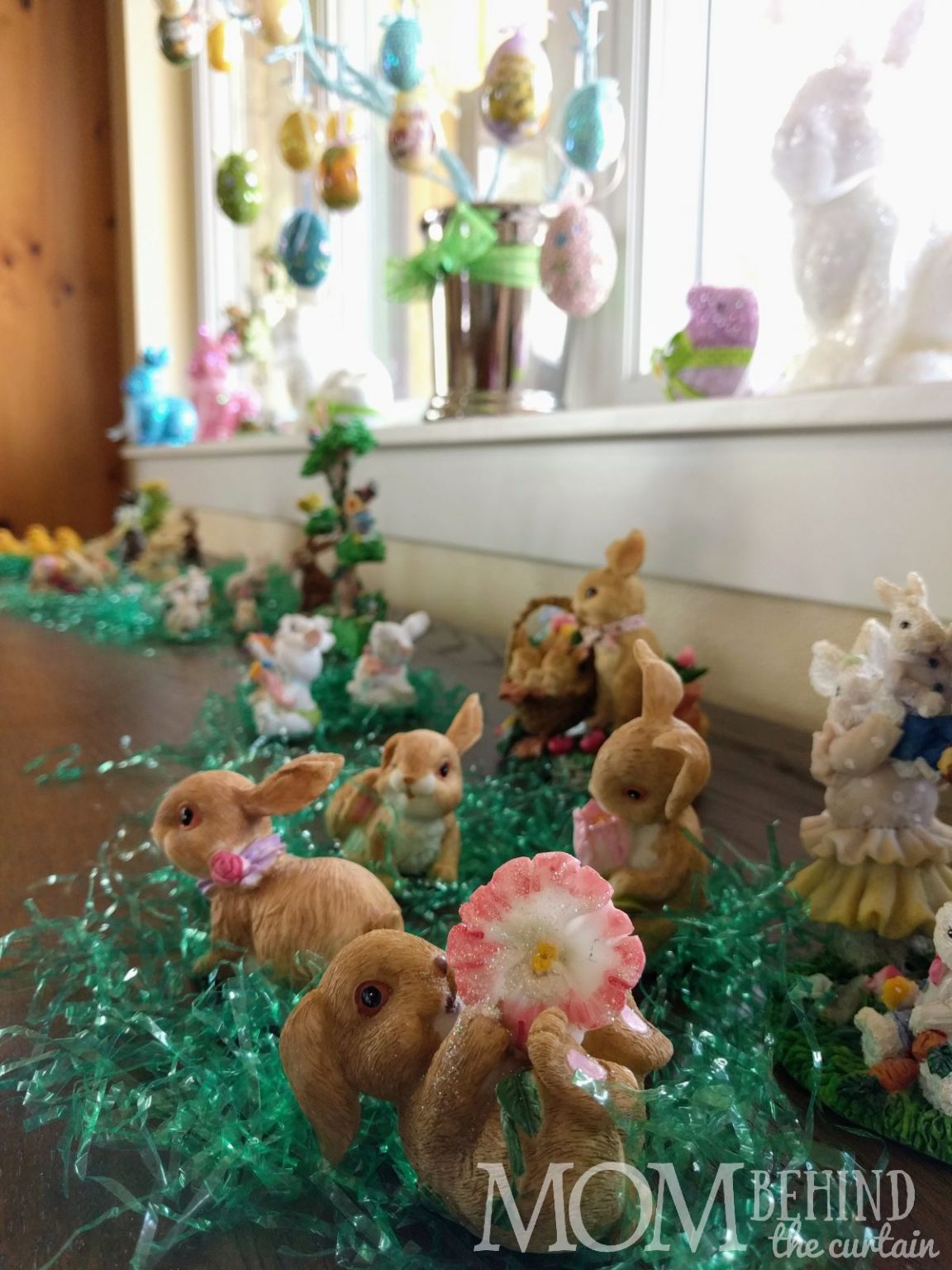 DIY Easy Easter Table Centerpiece Idea • Mom Behind the Curtain